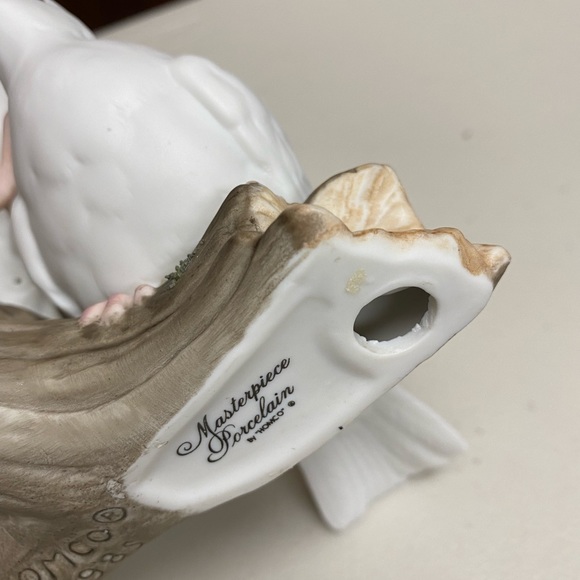 Homco | Accents | Homco Masterpiece Vintage Porcelain Doves Figurine ...